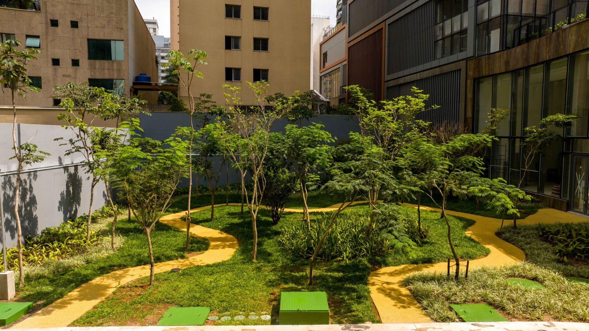 JK Square Residence | Rua Joaquim Floriano 198